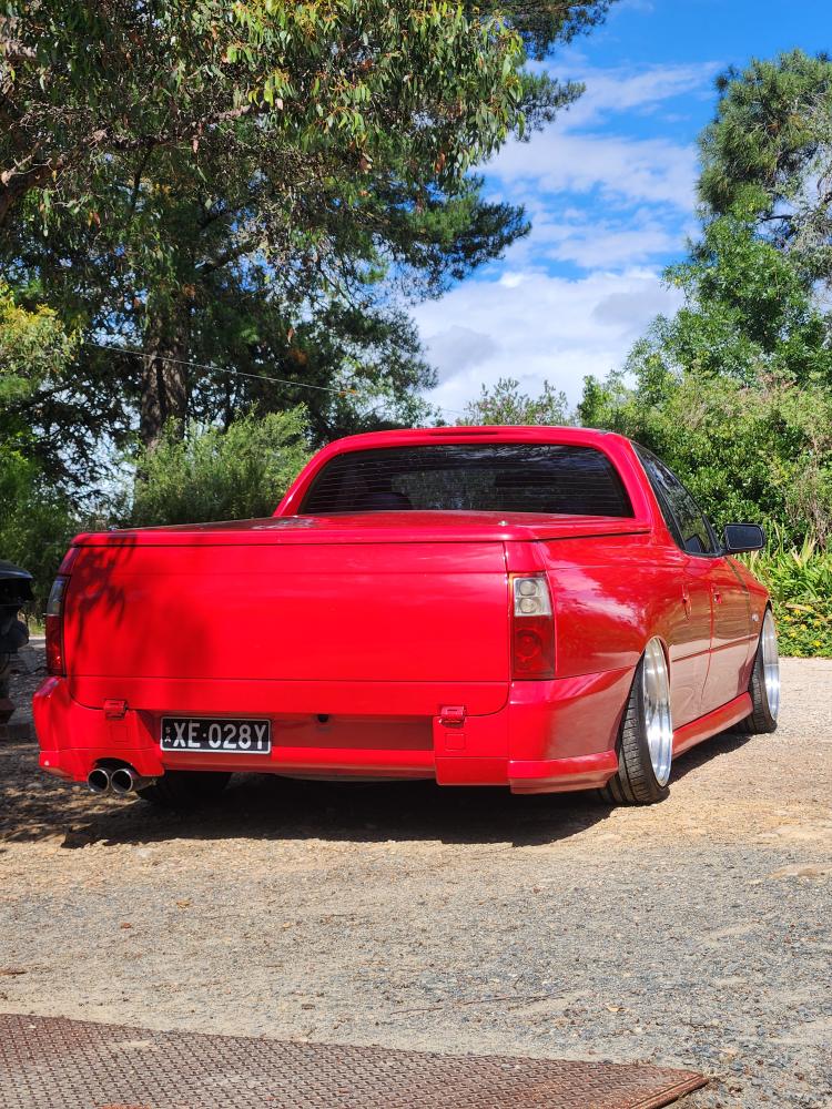 Holden VZ Commodore Ute - D-Speed DS-06 19x9.5 +25 – Dspeed Performance ...